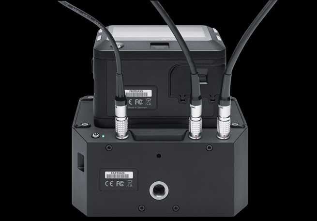 iXA - デイジーチェーンによる同期撮影: Phase One Japan デジタルバック通信