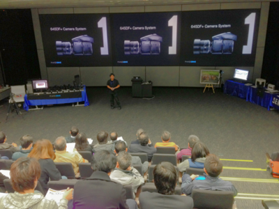 Phase One 新製品説明会: Phase One Japan デジタルバック通信